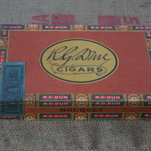 R.G. DUN | Accents | Rare Vintage 935 Rg Dun Wood Cigar Box | Poshmark